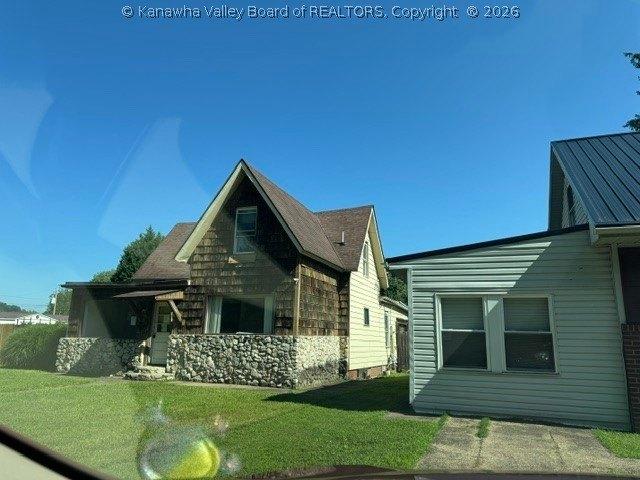 3712 Rierside Dr, Huntington, WV 25702