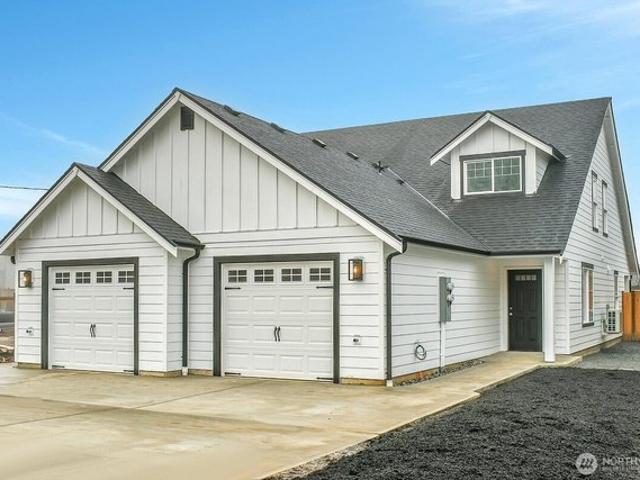 3712 th Dr NE Unit B, Lake Stevens, WA 98258
