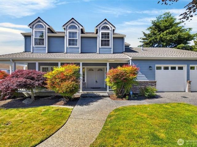 3712 W 8th St, Anacortes, WA 98221