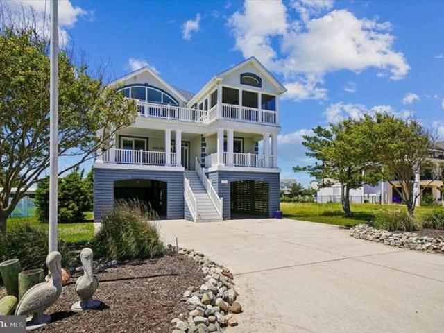 37138 Ocean Park Ln, Fenwick Island, DE 19944