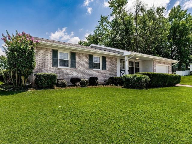 3713 Debbie Lane