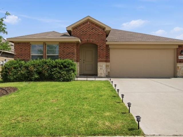 3713 Ridgeway Ln, Denton, TX 76226