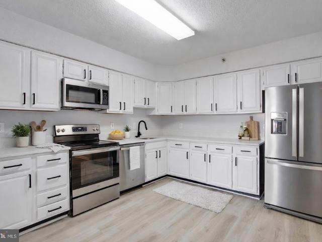 3713 S George Mason Drive # 1506
