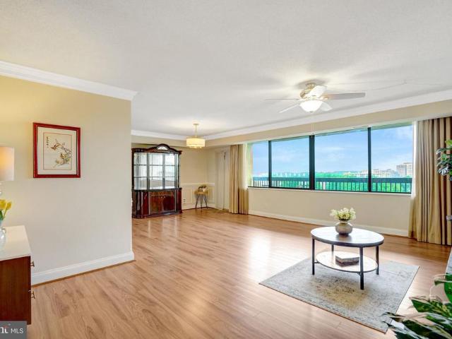 3713 S George Mason Drive # 904W