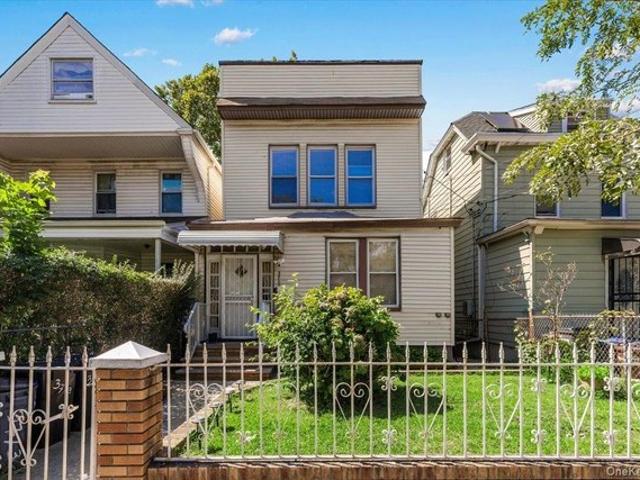 3713 Willett Ave, Bronx, NY 10467