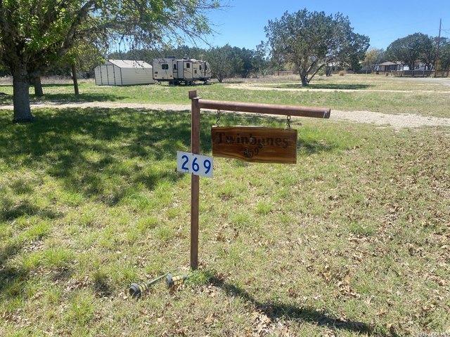 371Y O Coleman, Leakey, TX 78873