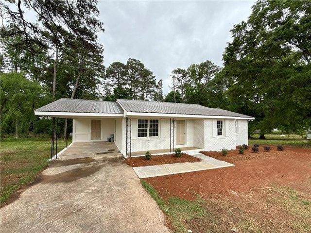 371 Church St, Pendergrass, GA 30567