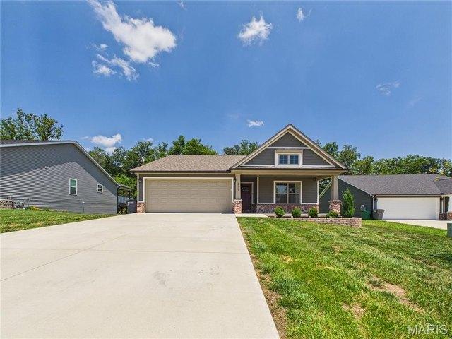 371 Broch Tuarach Pl, Jackson, MO 63755