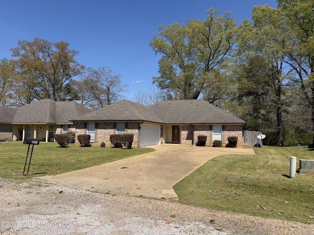 371 Greystone Pt, Terry, MS 39170
