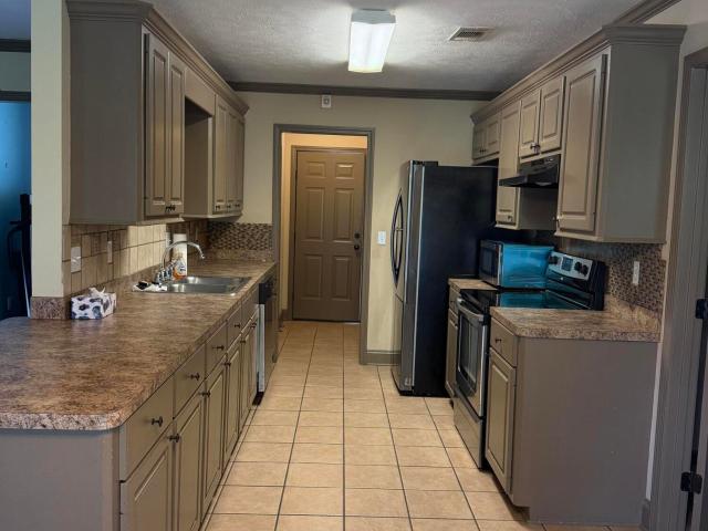 371 Greystone Pointe