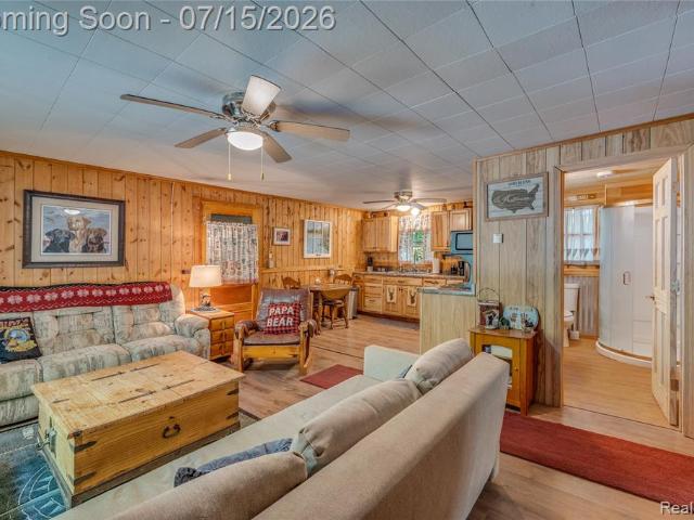 371 Dyer Road