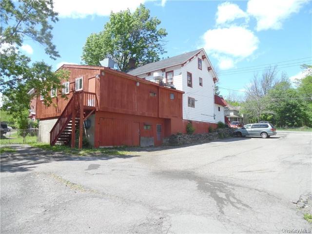 371 E Broadway