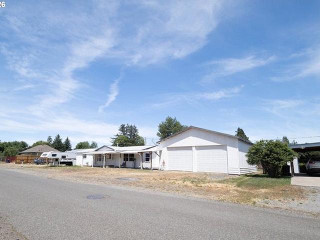 371 E Dewey Ln, Union, OR 97883