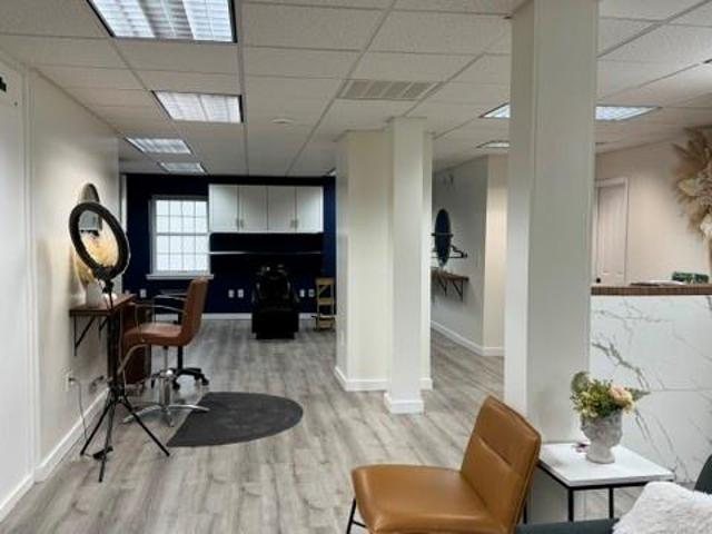 371 E Main Street 371