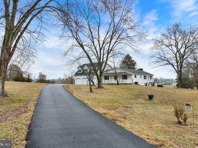 371 Heritage Dr, Gettysburg, PA 17325 | Compass