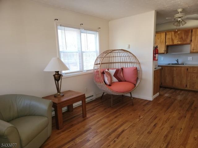 371 Lake Shore South # E