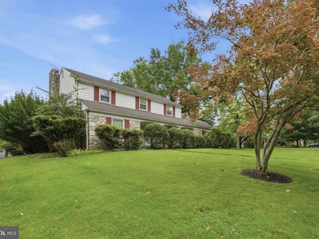 371 Moreland Rd, Huntingdon Valley, PA 19006