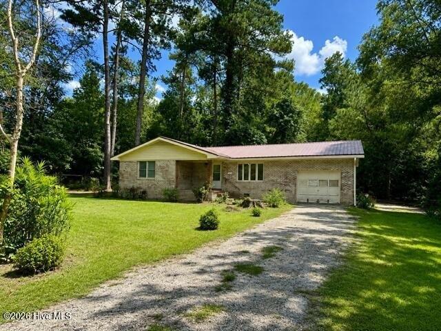 371 Mill Quarters Rd, Hallsboro, NC 28442