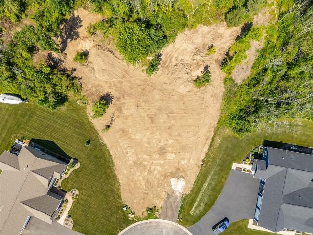 371 Shorewood Trail