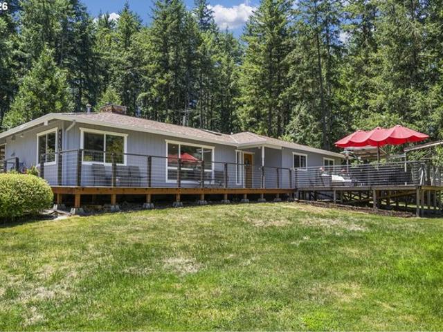 371 Standley Rd, Glide, OR 97443