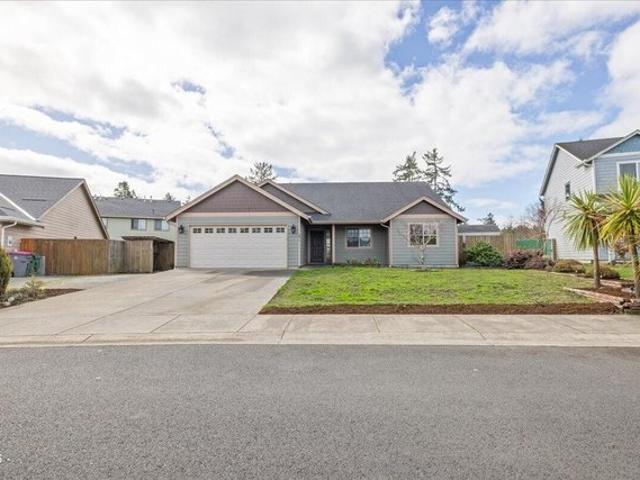 371 SW Kalmia Ave, Warrenton, OR 97146