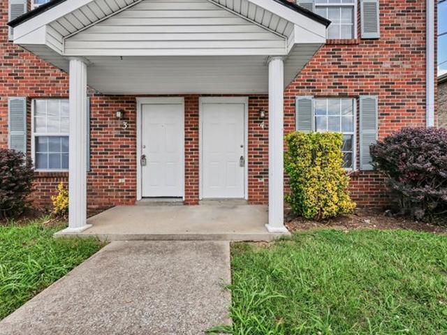 371 Peabody Dr, Clarksville, TN 37042
