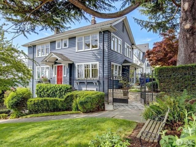 371 Prospect St, Seattle, WA 98109