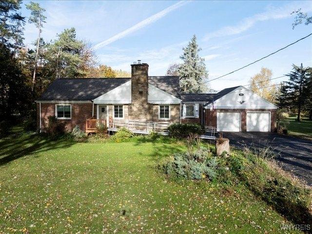 371 Rice Rd, Elma, NY 14059