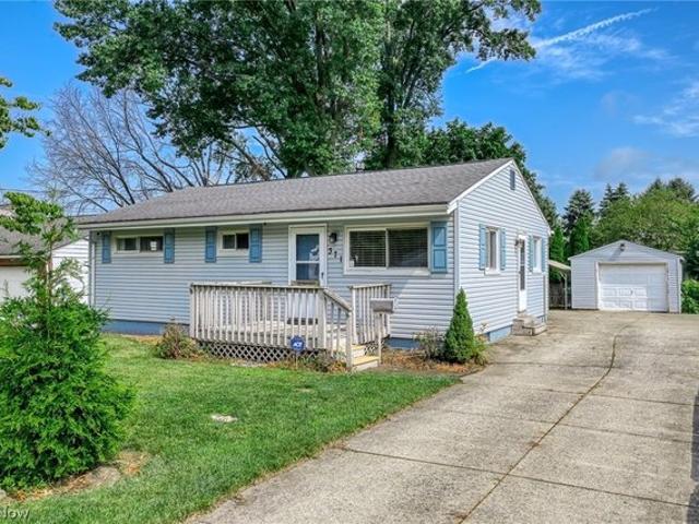 371 Washington Ave, Barberton, OH 44203