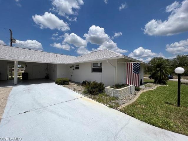 371 Westpark Rd, Lehigh Acres, FL 33936