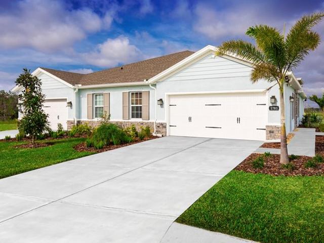 371 Voltaire Dr, Spring Hill, FL 34609