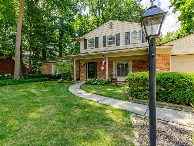 37243 Maple Leaf Court