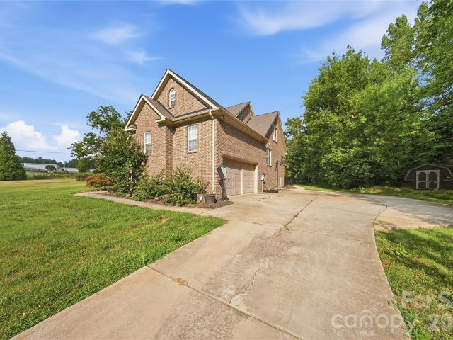 3724 Anderson Mountain Road