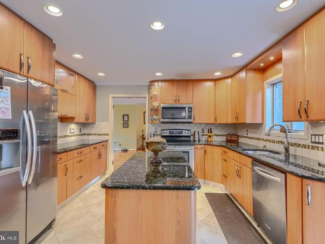 3724 Ashley Way