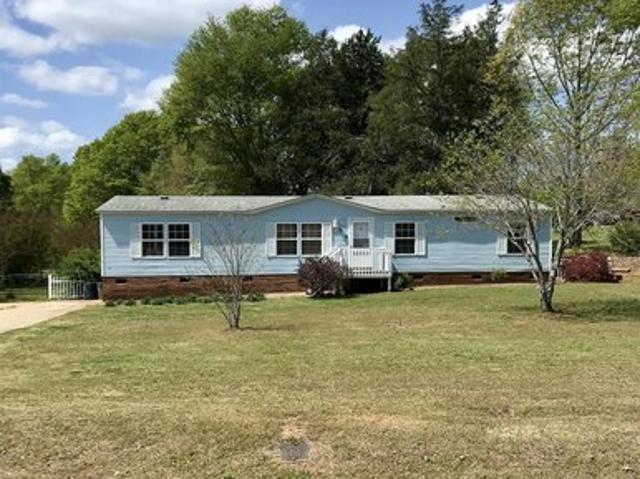 3724 Fairview Rd, Fountain Inn, SC 29644