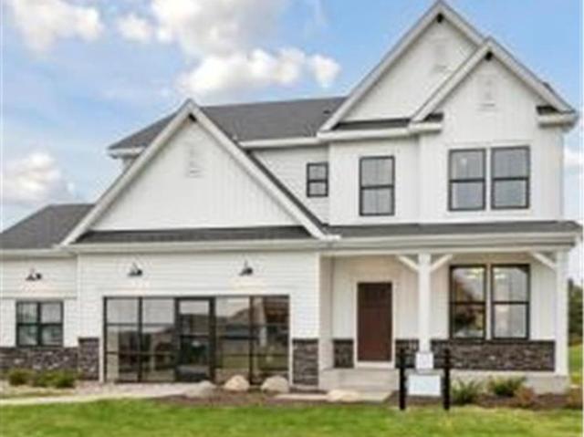 3724 Holbrook Dr, Waconia, MN 55387