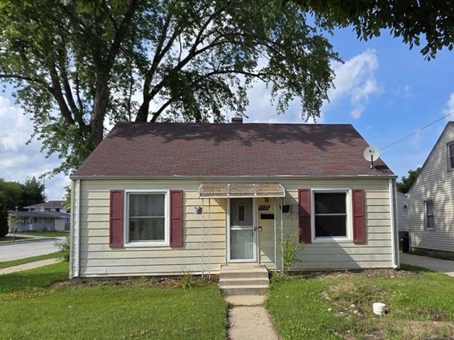 3724 20th St, Racine, WI 53405