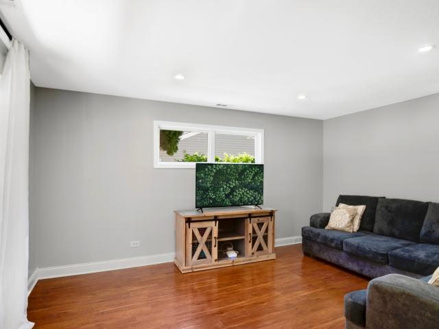 3725 Newport Drive
