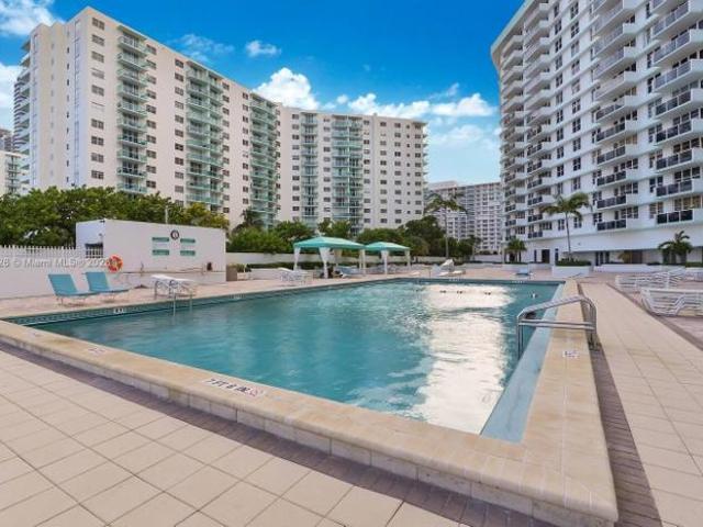 3725 Ocean Dr S #1019, Hollywood, FL 33019
