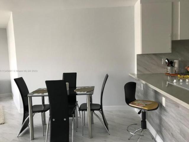 3725 Ocean Dr S #1121, Hollywood, FL 33019