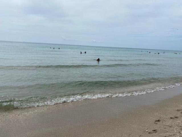 3725 Ocean Dr S #1427, Hollywood, FL 33019