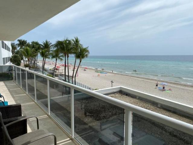 3725 Ocean Dr S #301, Hollywood, FL 33019