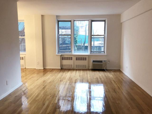 3725 Blackstone Avenue Unit 1D 2 Bedroom Apartment for Rent at 3725 Blackstone Ave, New York, NY 10463 Riverdale