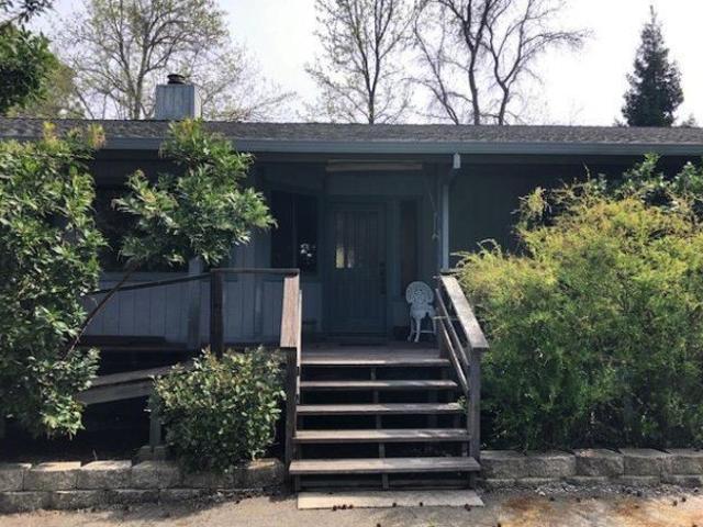 3725 Delmar Ave, Loomis, CA 95650