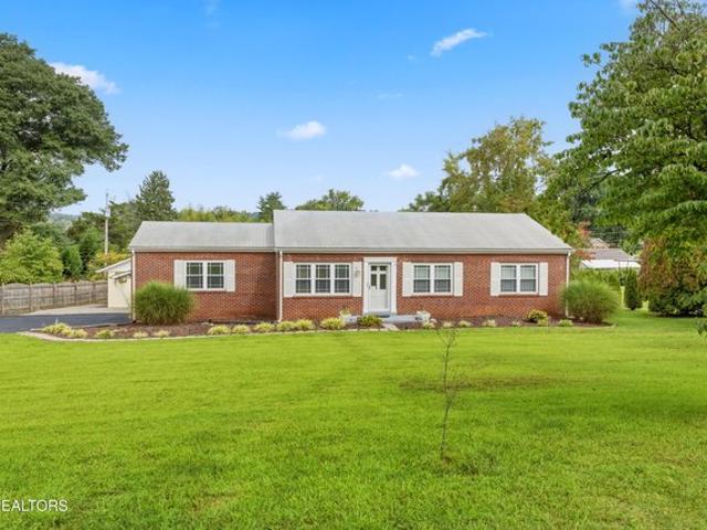 3725 Lucinda Dr, Knoxville, TN 37918