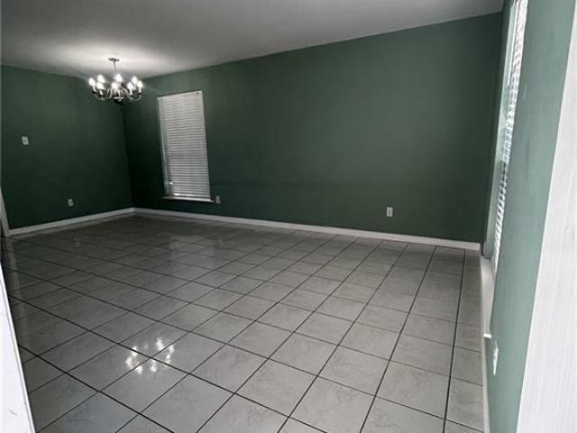 3725 Lilac Lane