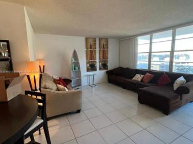 3725 S Ocean Dr #1025 Hollywood, FL 33019