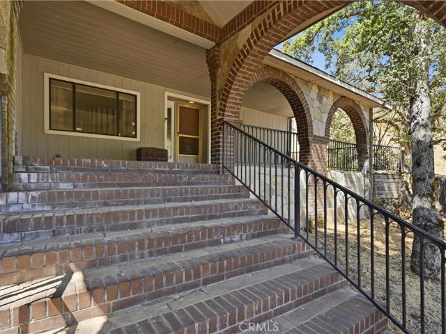 3725 Spring Valley