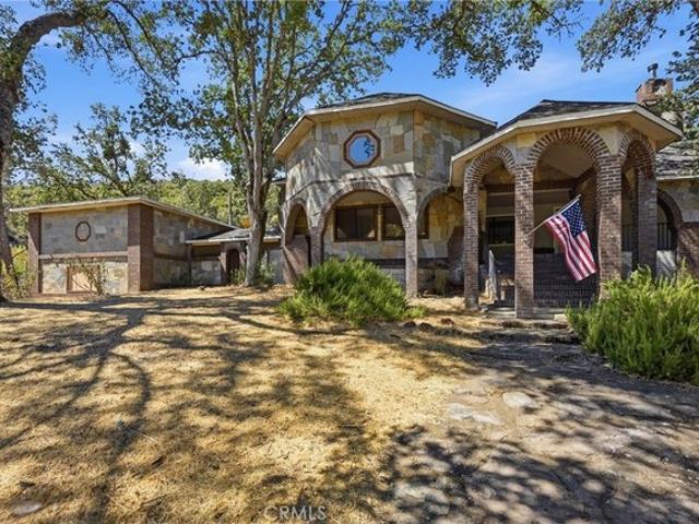 3725 Spring Valley Rd, Clearlake Oaks, CA 95423