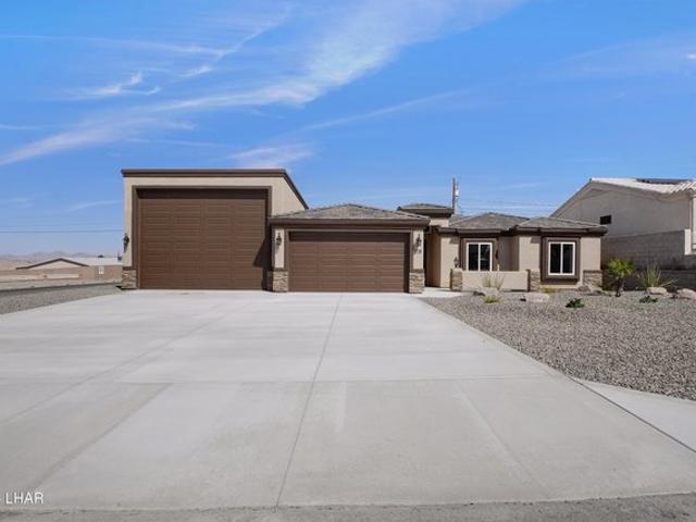 3725 Squaw Dr, Lake Havasu City, AZ 86406